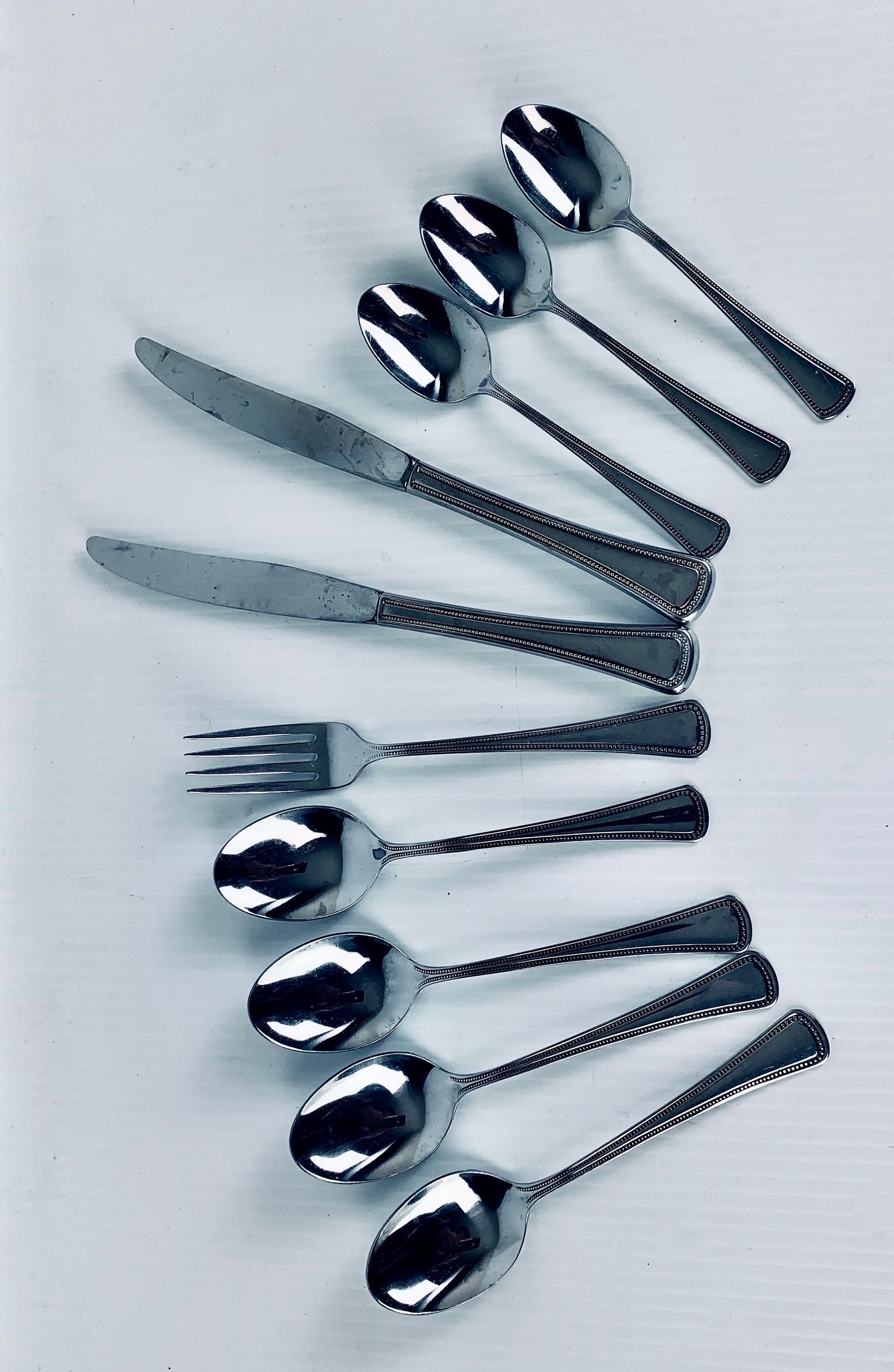 10 Pieces Oneida Needlepoint Beaded Artistry Stainless Steel Flatware ...
