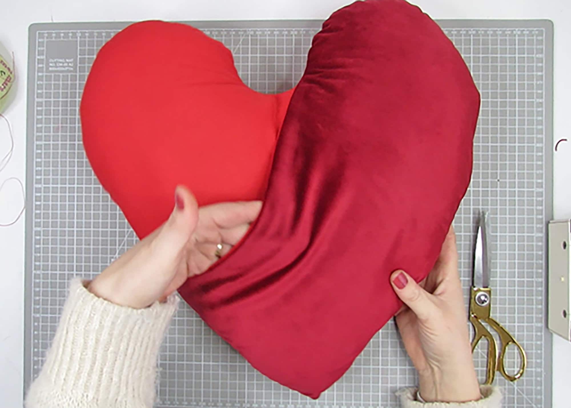Heart Pillow Sewing Pattern PDF - Etsy