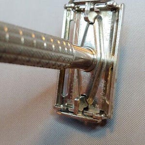 1961 Gillette G2 Safety Razor Flared Tip - Etsy