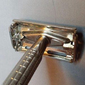 1961 Gillette G2 Safety Razor Flared Tip - Etsy