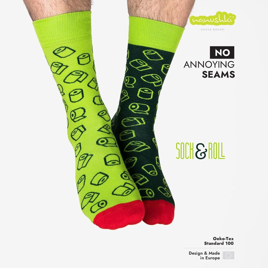 Funny Toilet Paper Socks – Green Cartoon Gag Gift for Him & Her ...