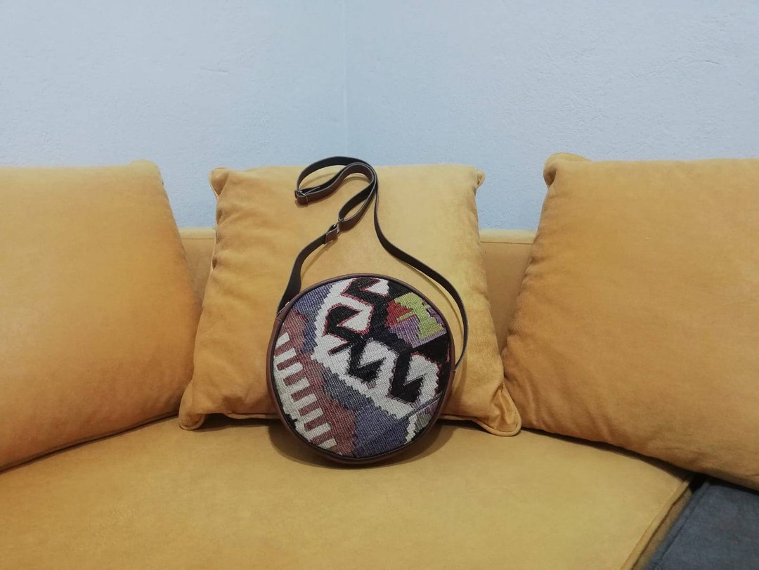Vintage Round Bag,round Bag,crossbody Purse,leather Bag,vintage Carpet ...