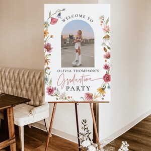 Minimalist Graduation Welcome Sign, Wildflower Graduation Party Welcome ...