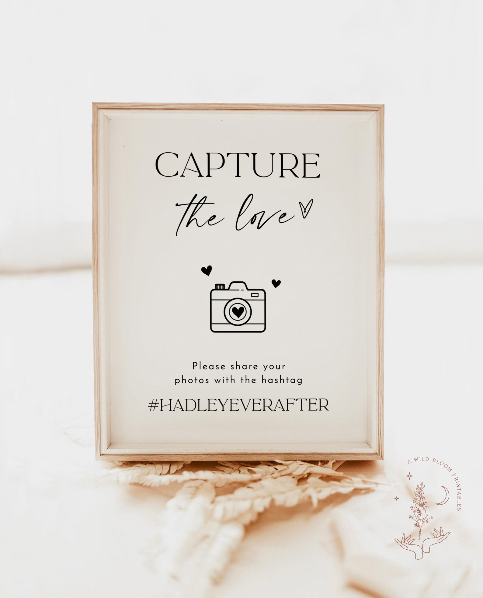 Capture the Love Sign Minimalist Wedding Photo Sign Modern - Etsy