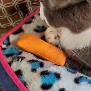 Cat Nip Cheese Puffs, Cheetos, Catnip Toys, Gifts for Cats, Cheese ...