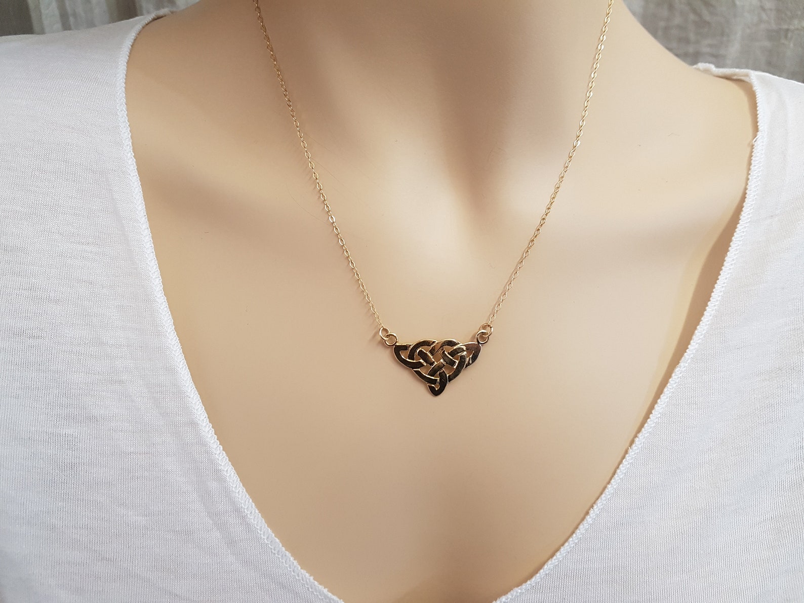 Triangle Necklace, Gold Triable Triangle Pendant, Geometric Jewelry ...