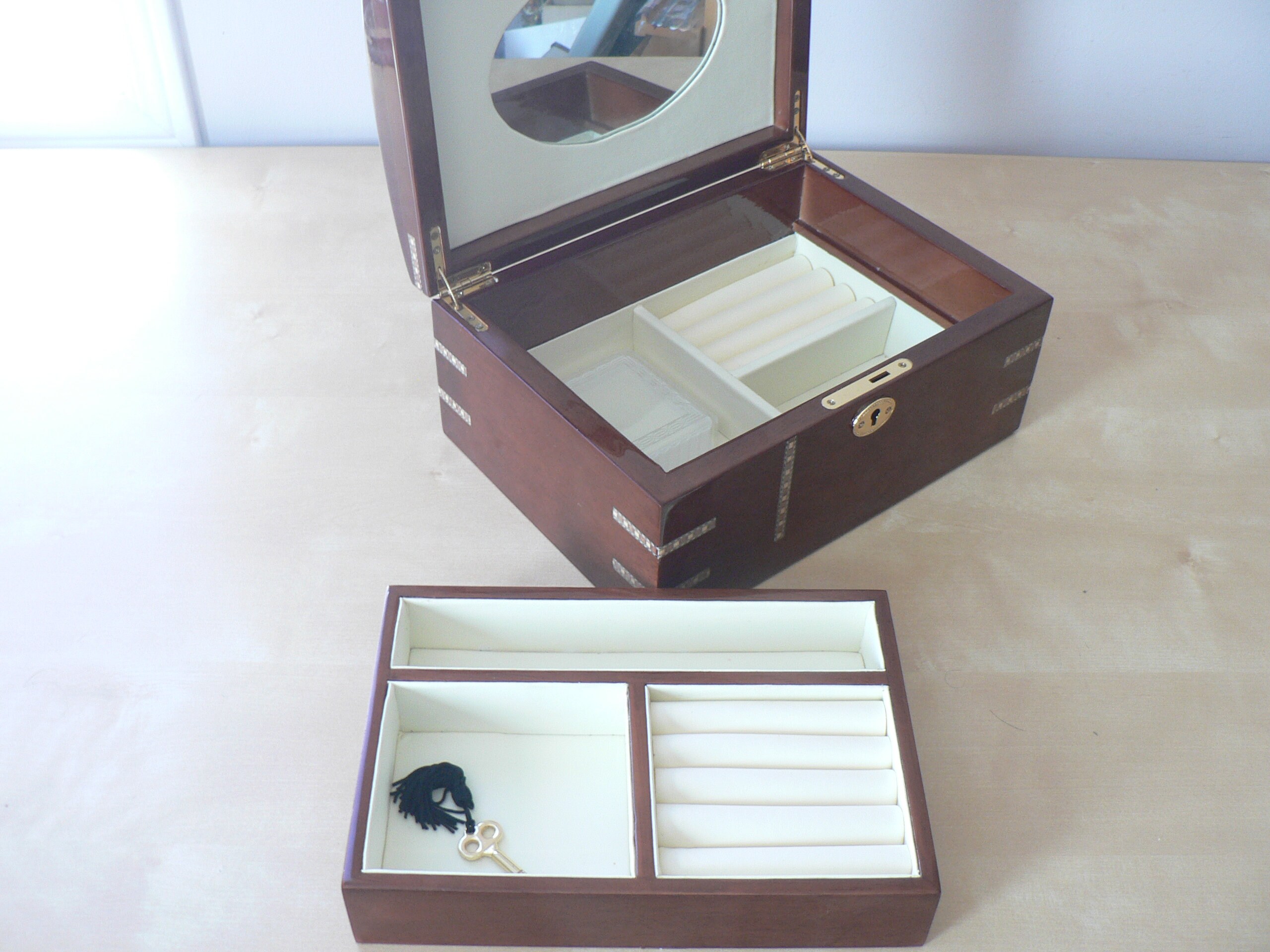 Lacquer Wooden Jewelry Box With a Marquetry Design - Etsy Canada
