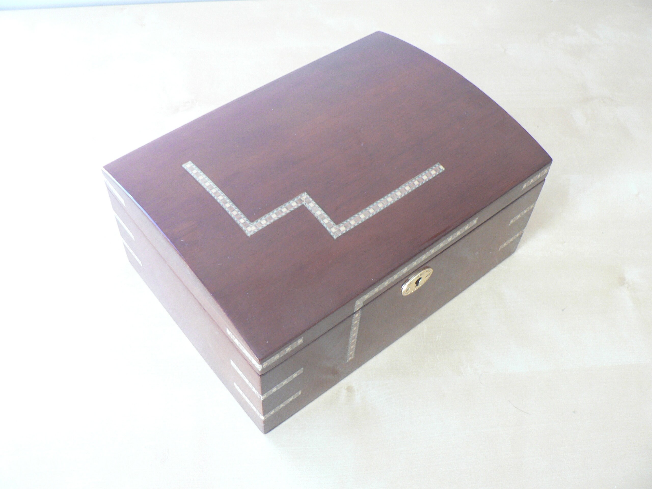 Lacquer Wooden Jewelry Box With a Marquetry Design - Etsy Canada