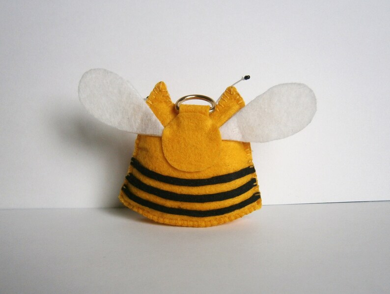 Cute felt Cat bee keychain . Flying Cat keychain. Felt | Etsy