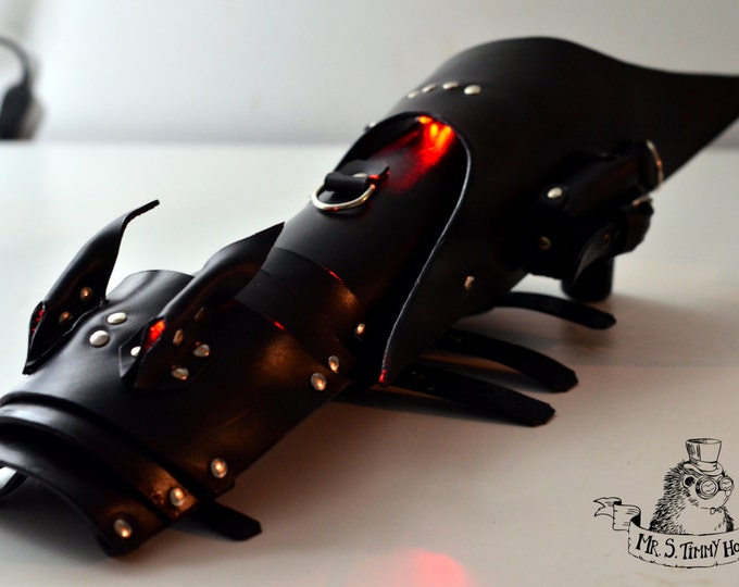 The Black Alien Gauntlet - Etsy