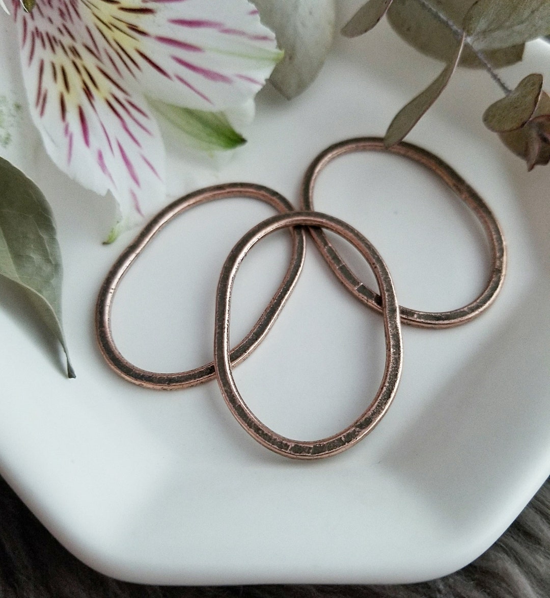 Grande Flat Oval Hoop - Antique Copper >> 2 Pieces - 39 X 26mm - Open ...