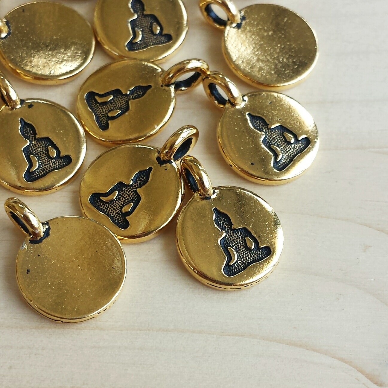 Buddha Charm - Gold >> 4 or 10 Pieces >> 16x12mm, Tierra Cast, Pewter ...