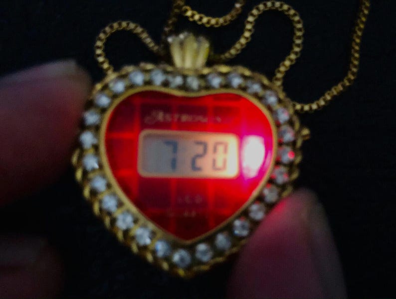 Vintage 70s 80s NOS Chic LCD Digital Quartz Heart Shaped Necklace ...