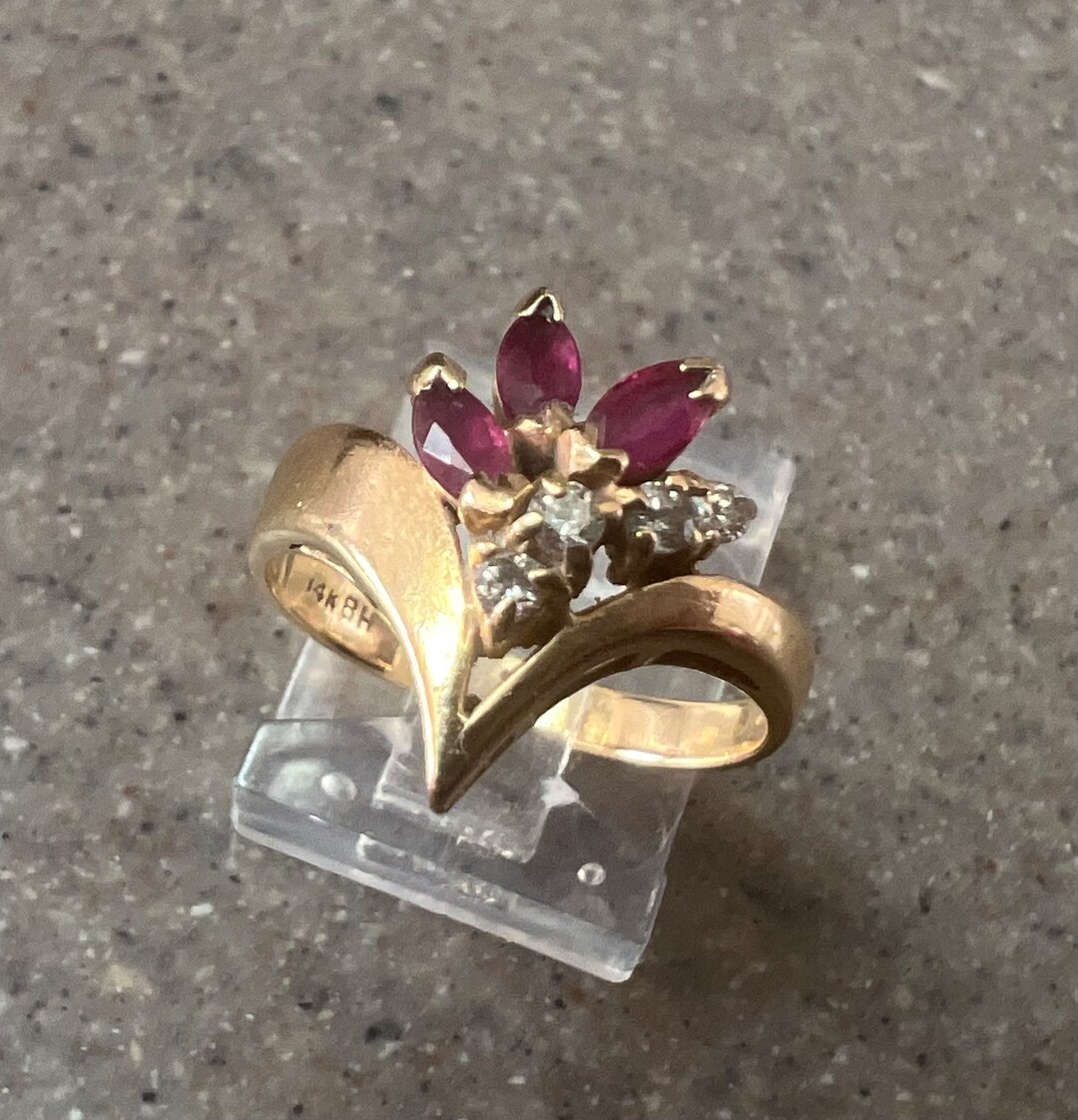 BH Effy Vintage 14K Yellow Gold Red Ruby & Diamond Ring - Etsy