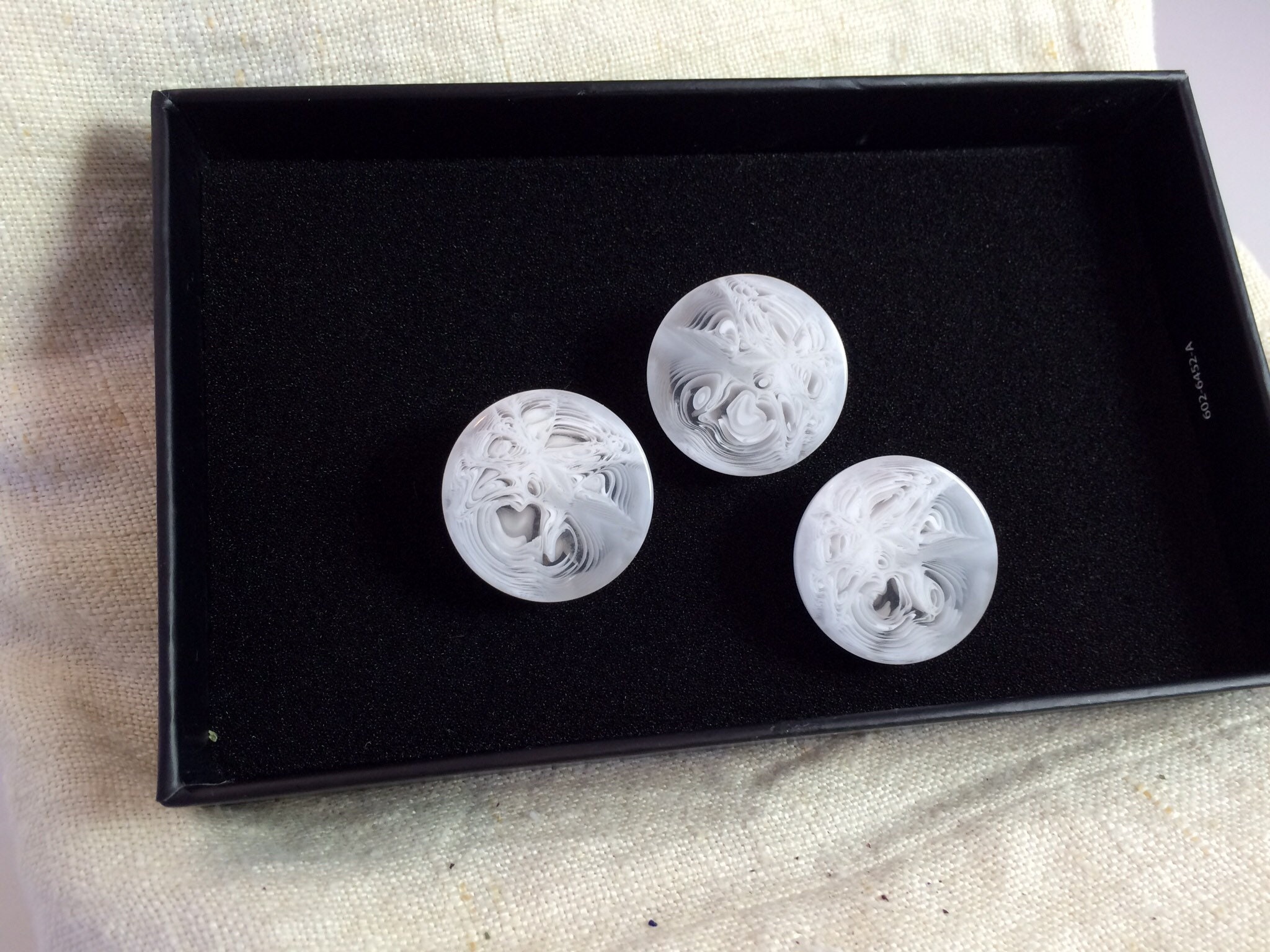 Vintage Buttons 1960s Mod Plastic White Swirl Button Beauties | Etsy