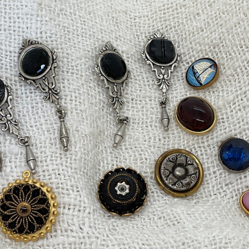 Button Jewelry - Etsy