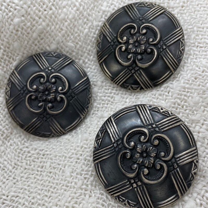 Large Floral Buttons - Etsy
