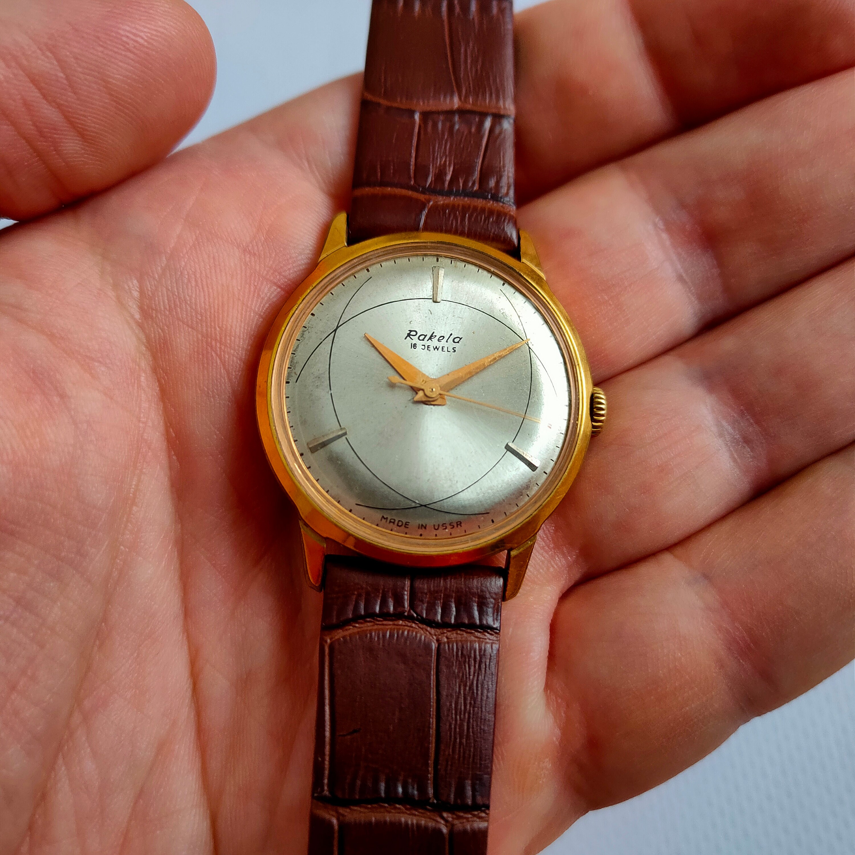 Raketa ATOM reloj soviético raro reloj mecánico caja | Etsy