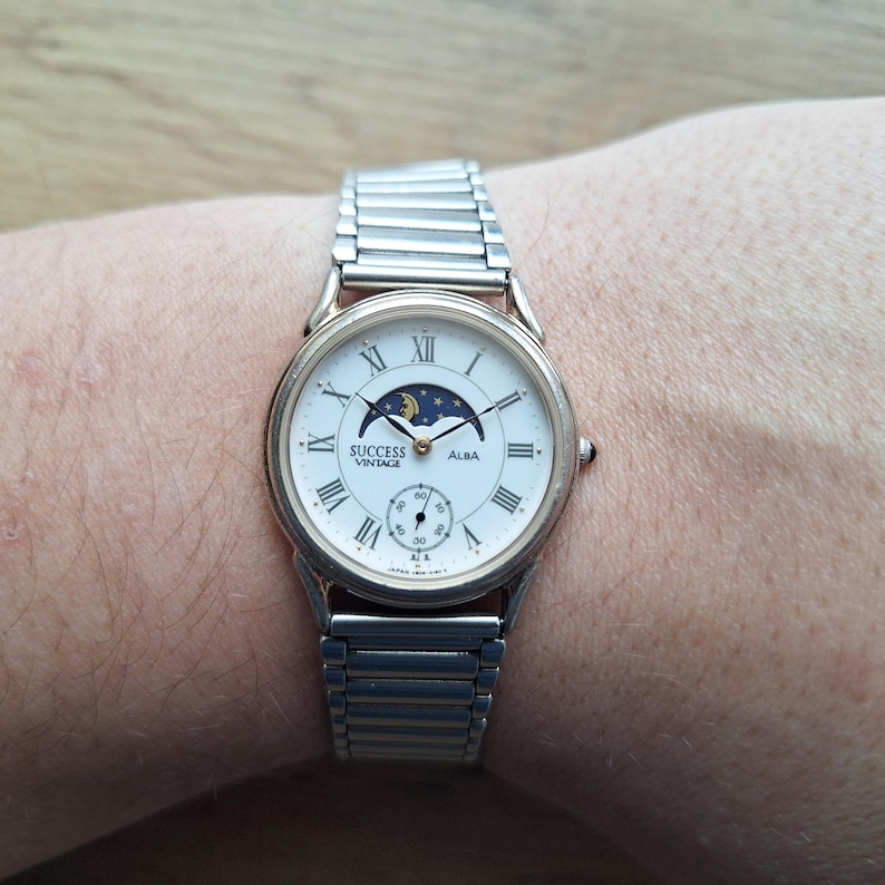 ALBA Seiko Success Vintage Day Night Watch, Quartz Watch With Day Night ...