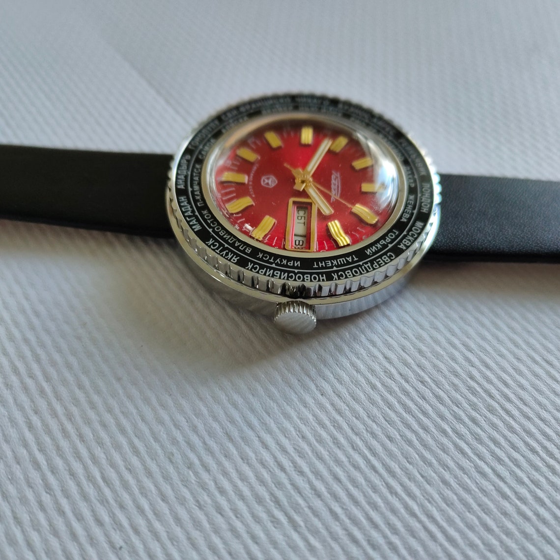Vintage Soviet Watch Raketa World Time Red Watch Time Zone - Etsy