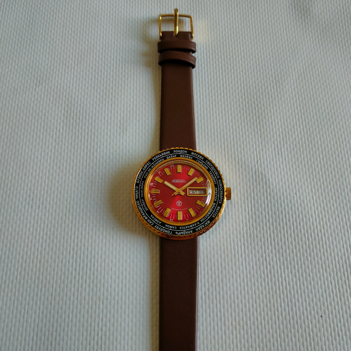 Vintage Soviet Watch Raketa World Time Raketa Cities Red - Etsy