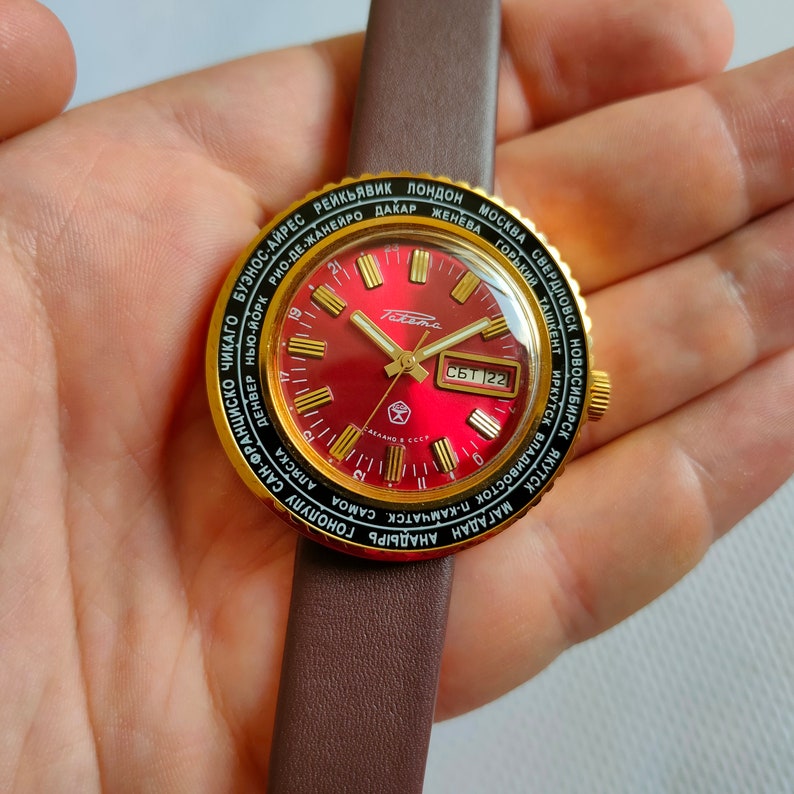 Vintage Soviet Watch Raketa World Time Raketa Cities Red - Etsy