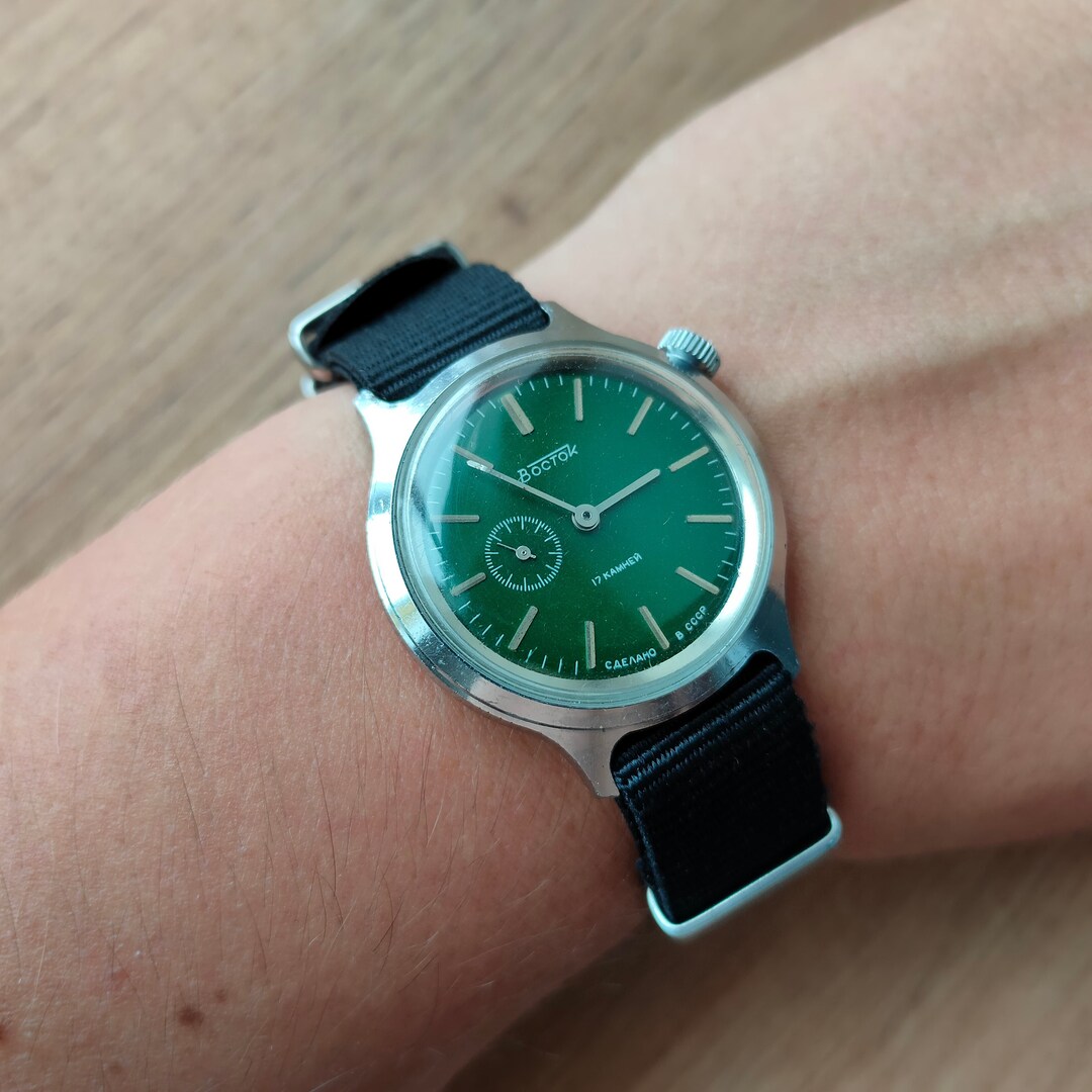 Vostok Soviet Watch, Green Watch, Mens Watches, Vintage Wristwatch, Old ...