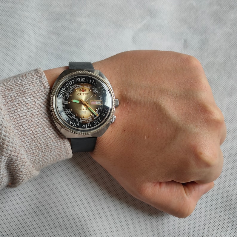 RARE Vintage Orient WORLD DIVER Watch, Sea World Orient, Orient Wd ...
