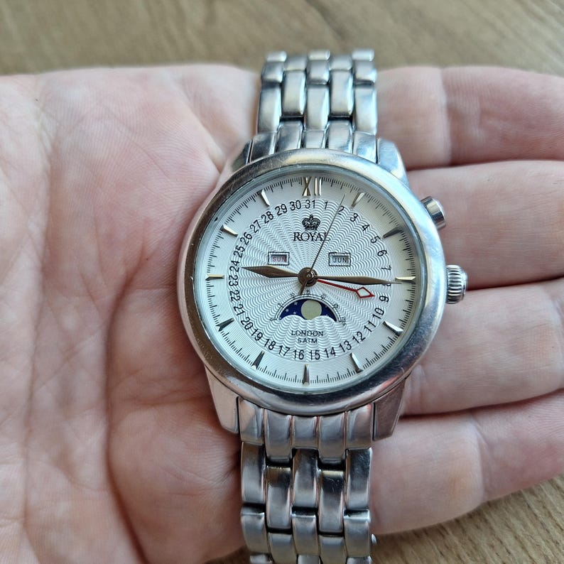 Royal Swiss Moonphase Watch, Quartz Watch, Real Moon Phases Calendar ...