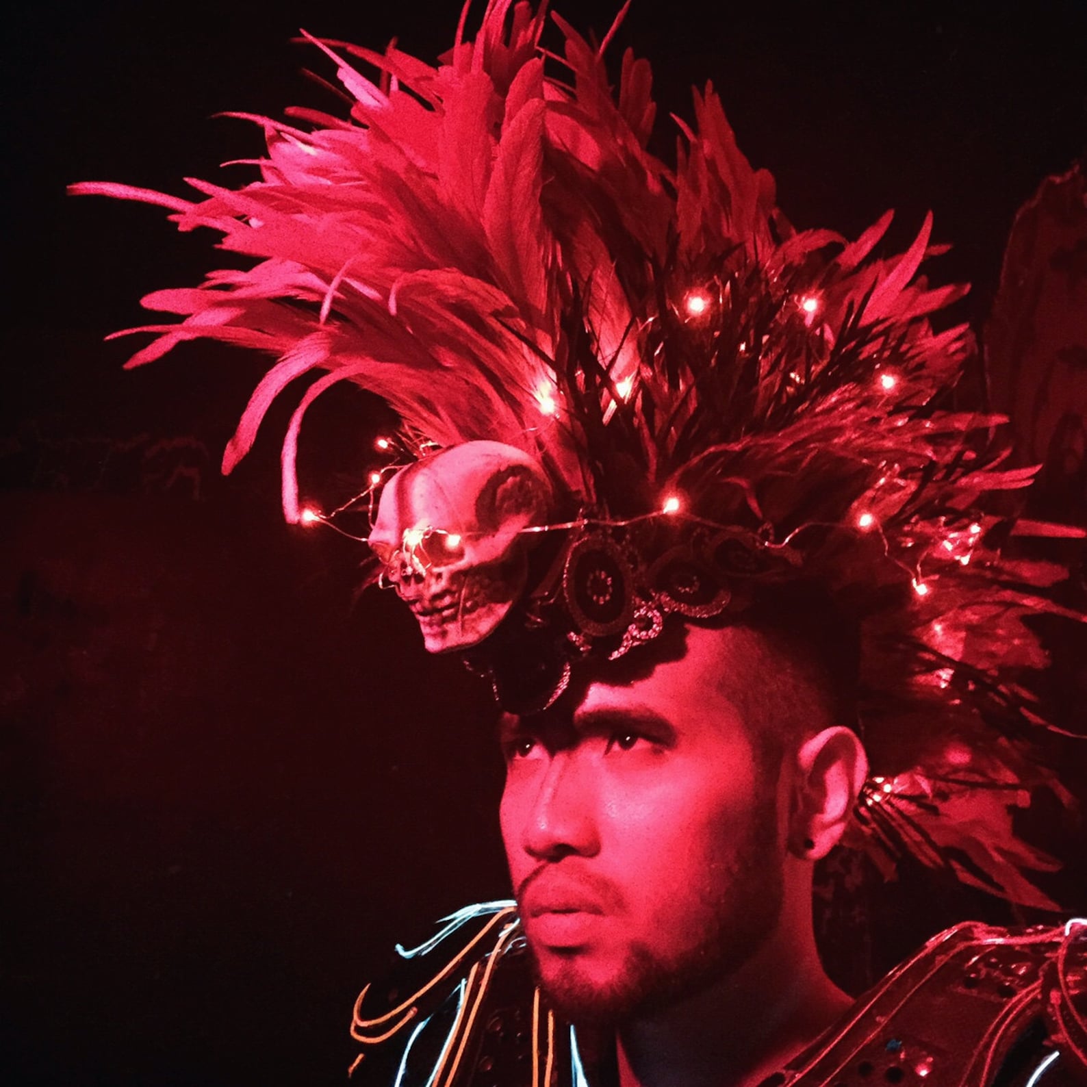 FREE SHIPPING Light-up Feather Mohawk With Skull. Burning - Etsy