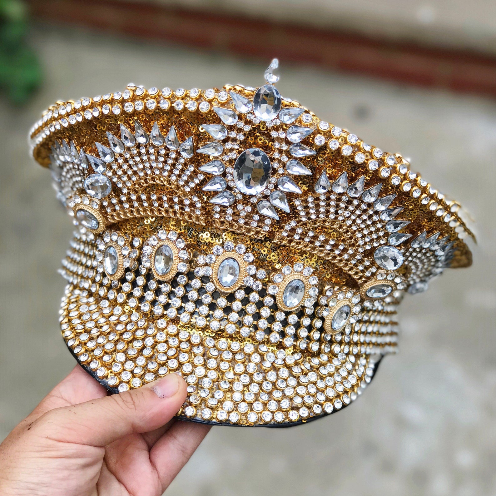 FREE SHIPPING! Special Edition Deluxe Crowning Glory Hat in Gold ...