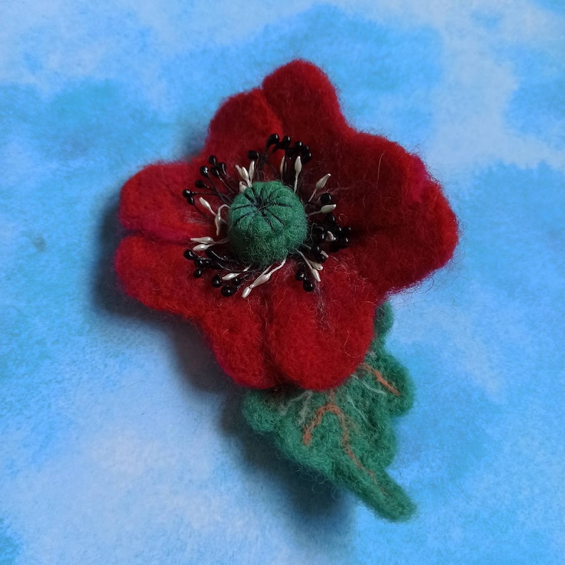 Felted Poppy brooch flower brooch felted wool flower brooch | Etsy