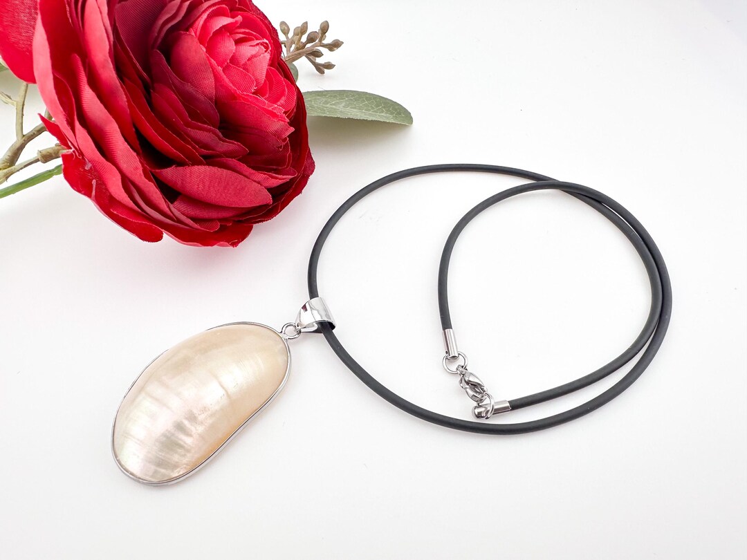 Natural Shell Pendant With Stainless Steel Clasp, Shell Pendant With ...