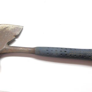 Vintage Estwing Roofing Hatchet Marked on the End, Nylon E3 2H, USA. 13 ...