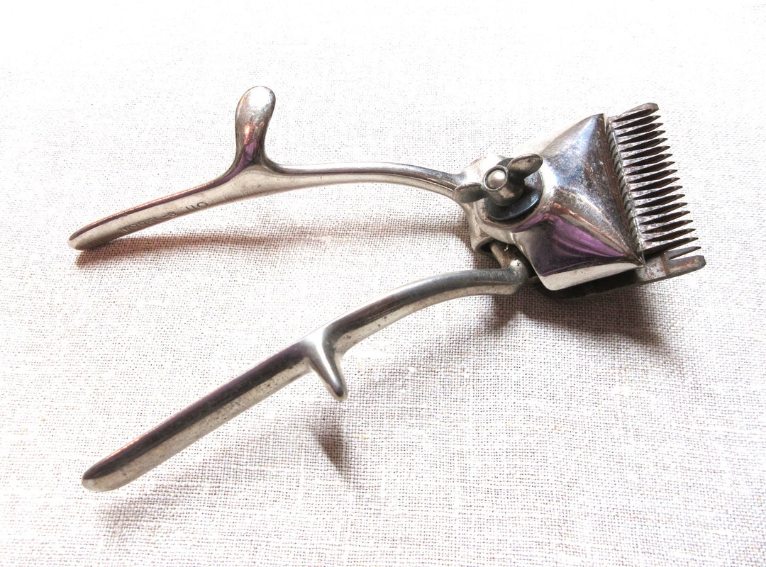 Vintage Hair Clippers Marked John Oster Mfg, Racine, Wis. Made in USA ...