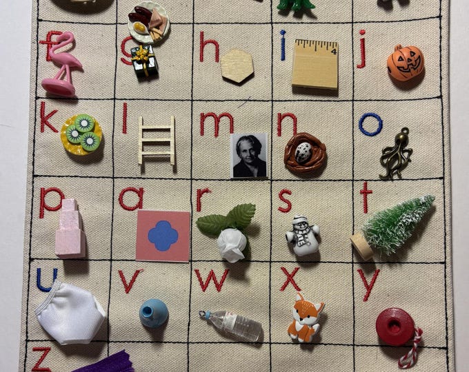 Sets E - Sm. Mat/ 26 Sm. Obj Montessori - Canvas Mat (9" by 11") W ...