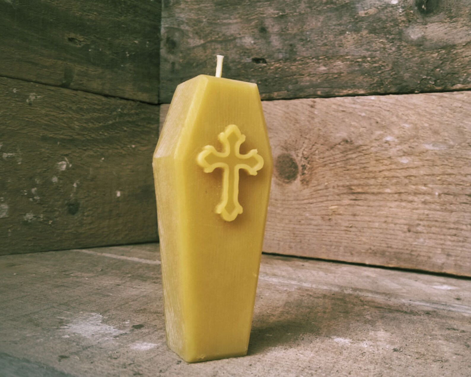 Beeswax Gothic Coffin Candle - Gothic Decor Halloween Candle - Etsy