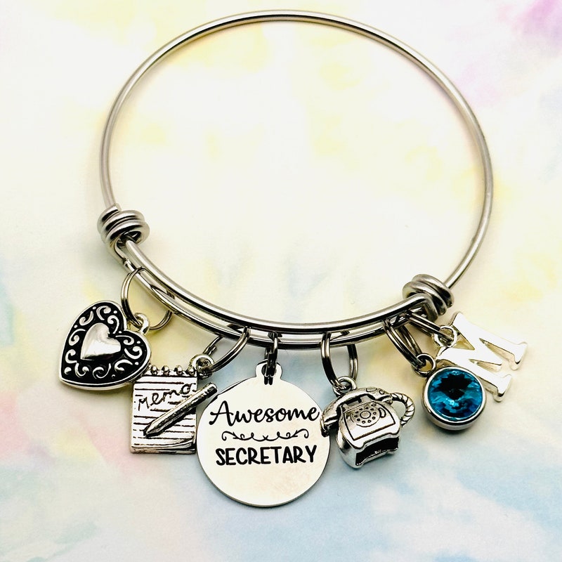 Secretary Gift - 60+ Gift Ideas for 2024