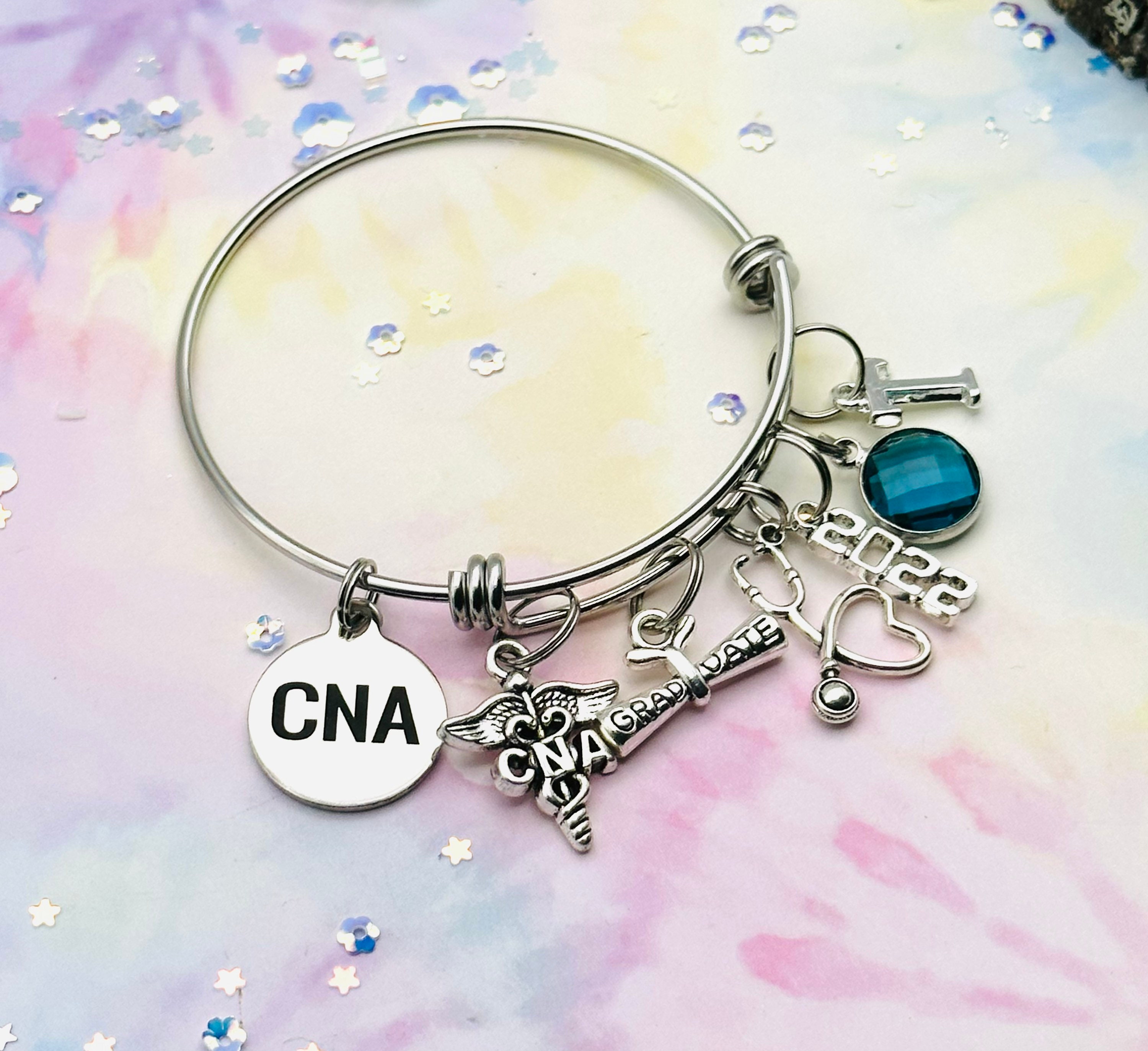 CNA Gift, CNA Graduation Gift, Gift Ideas for Nursing Assistants ...