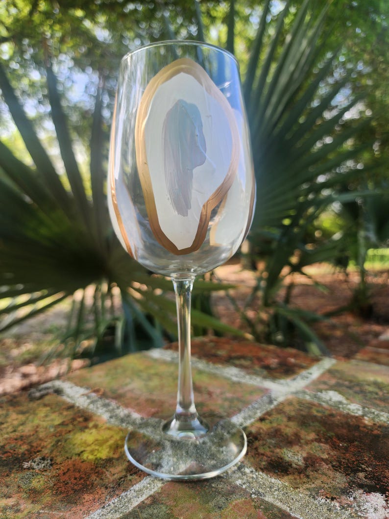 Hand Painted Oyster Tall Wine Glass Stemmed - Oyster Confetti - Etsy