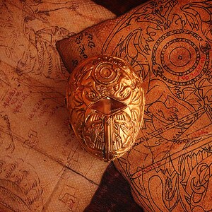 Cronos the Vampire Device W/ Drawings Prop - Etsy