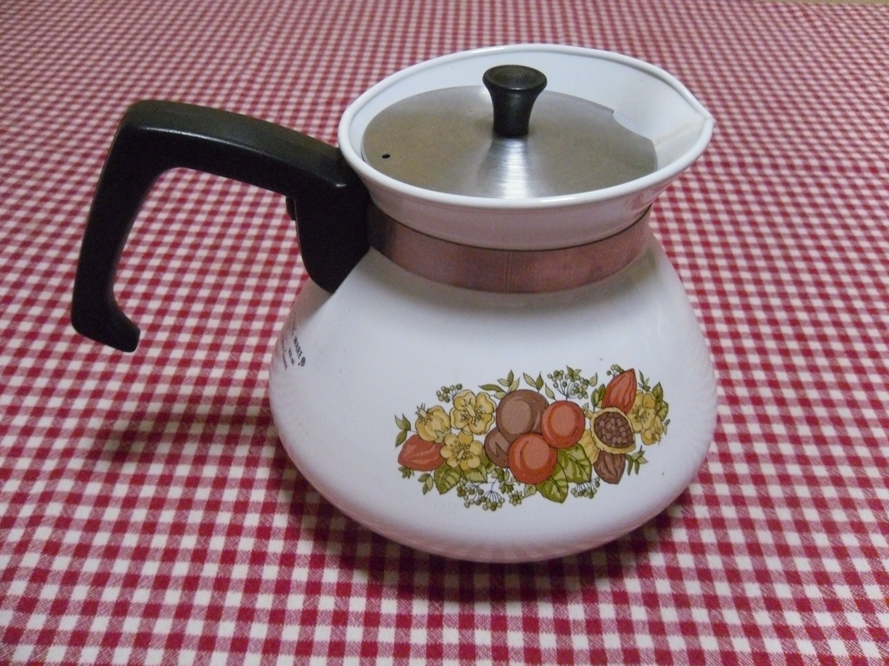 MCM Teapot and four cups Home & Living Kitchen & Dining etna.com.pe