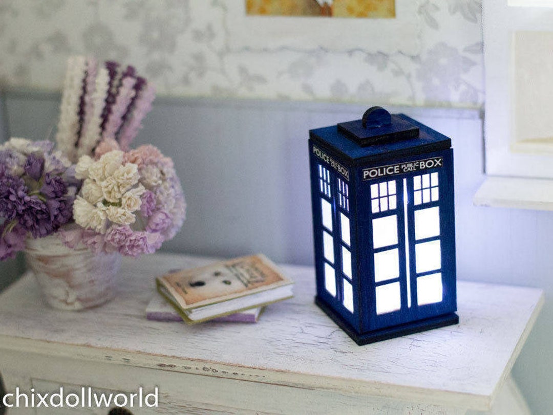1:4 Miniature Tardis, Dollhouse Lighting, Dr Who, BJD MSD LED Lamp ...
