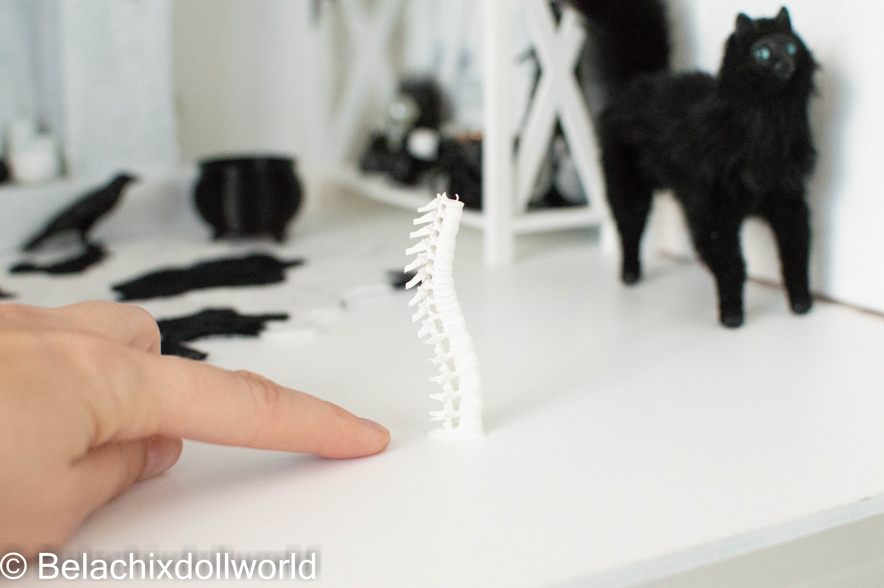 1/4 , 1/6 Miniature Spine, Miniature Halloween, Dollhouse Halloween ...