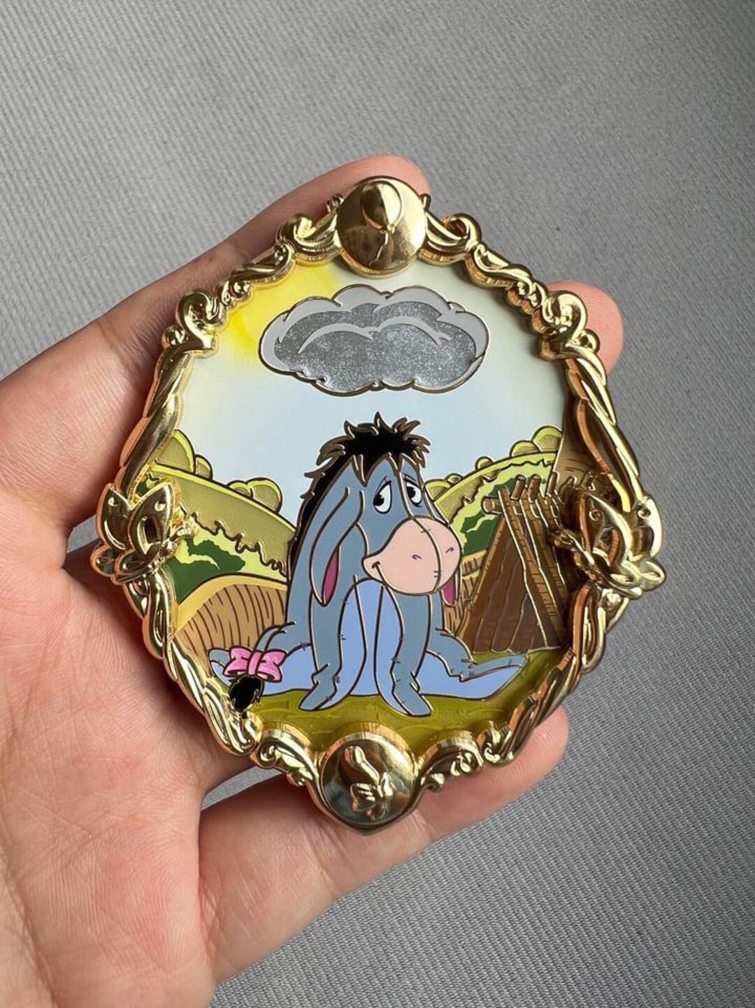 Golden Tails Eeyore LE30 Disney Fantasy Pin - Etsy