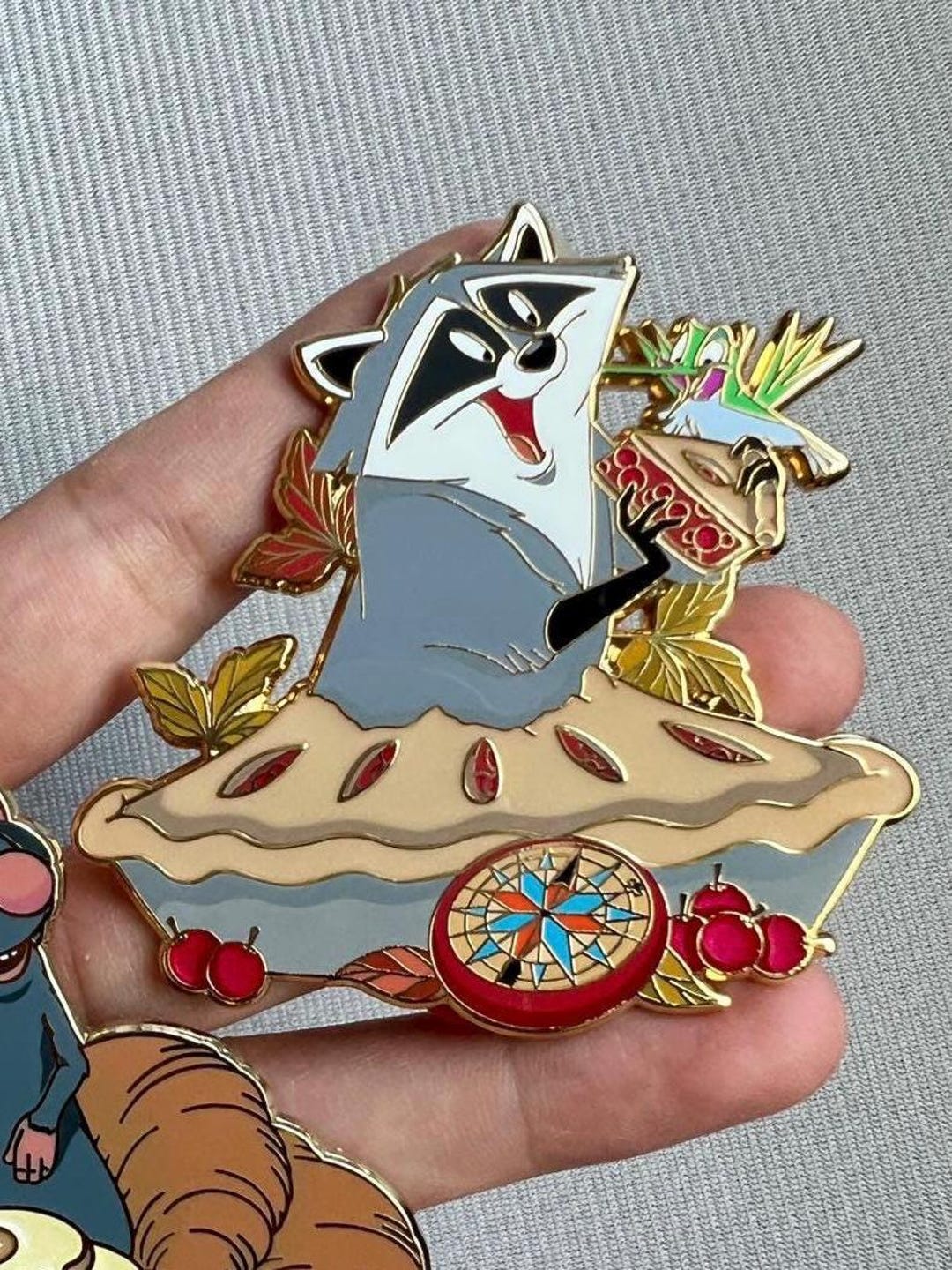 Sweet Tails Shop - Meeko & Flit Pocahontas Disney Fantasy Pin - Etsy