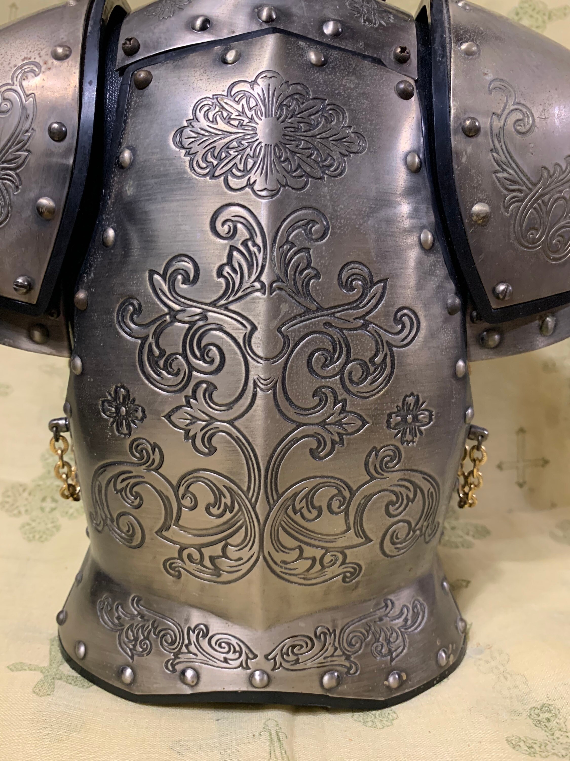 Medieval Knight Decanter Bar Set Circa 1960's. NOTE: - Etsy