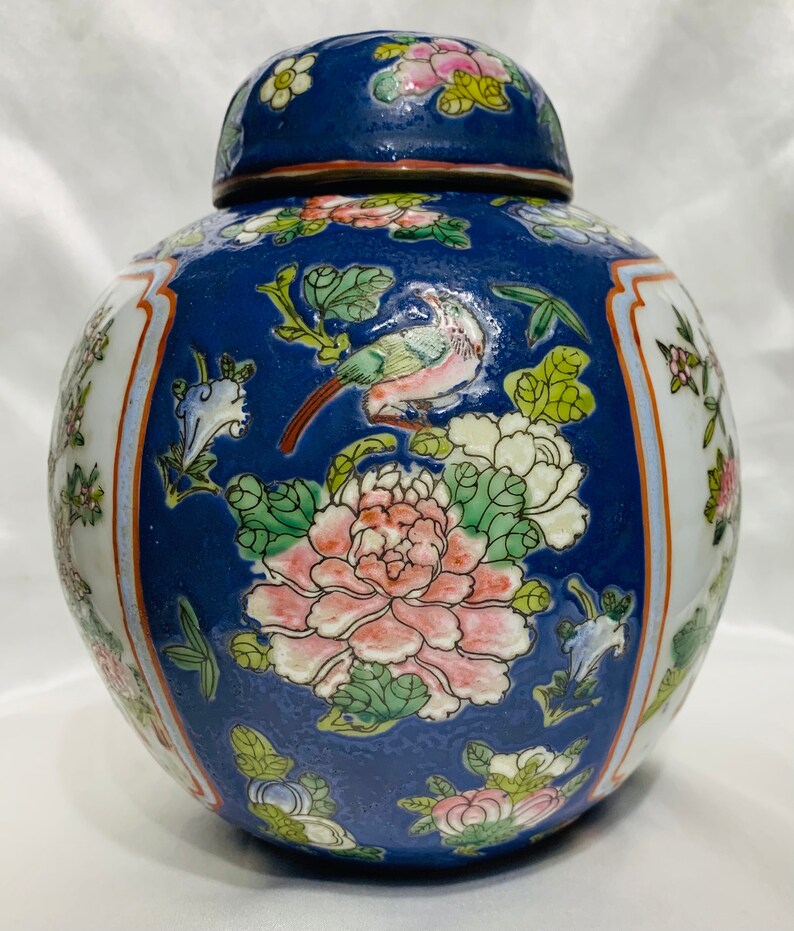 Enameled Porcelain Ginger Jar, Porcelain Ware, Taiwan. NOTE: Please ...