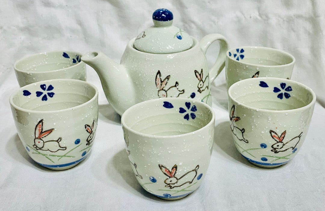 Rabbit Kutani Ware Porcelain Tea Set, Teapot and (5) Cups, Japan. NOTE ...