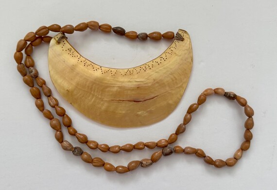 RARE Antique Vintage Kina Shell Currency Necklace fro… - Gem